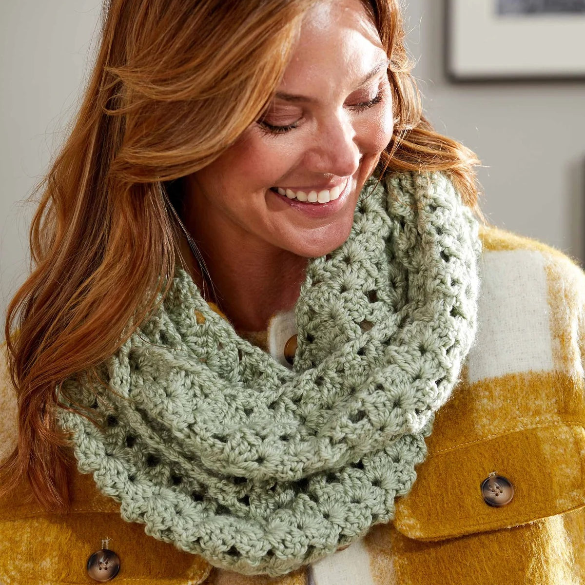 Free Crochet Open Fan Stitch Cowl Pattern – Mary Maxim Ltd